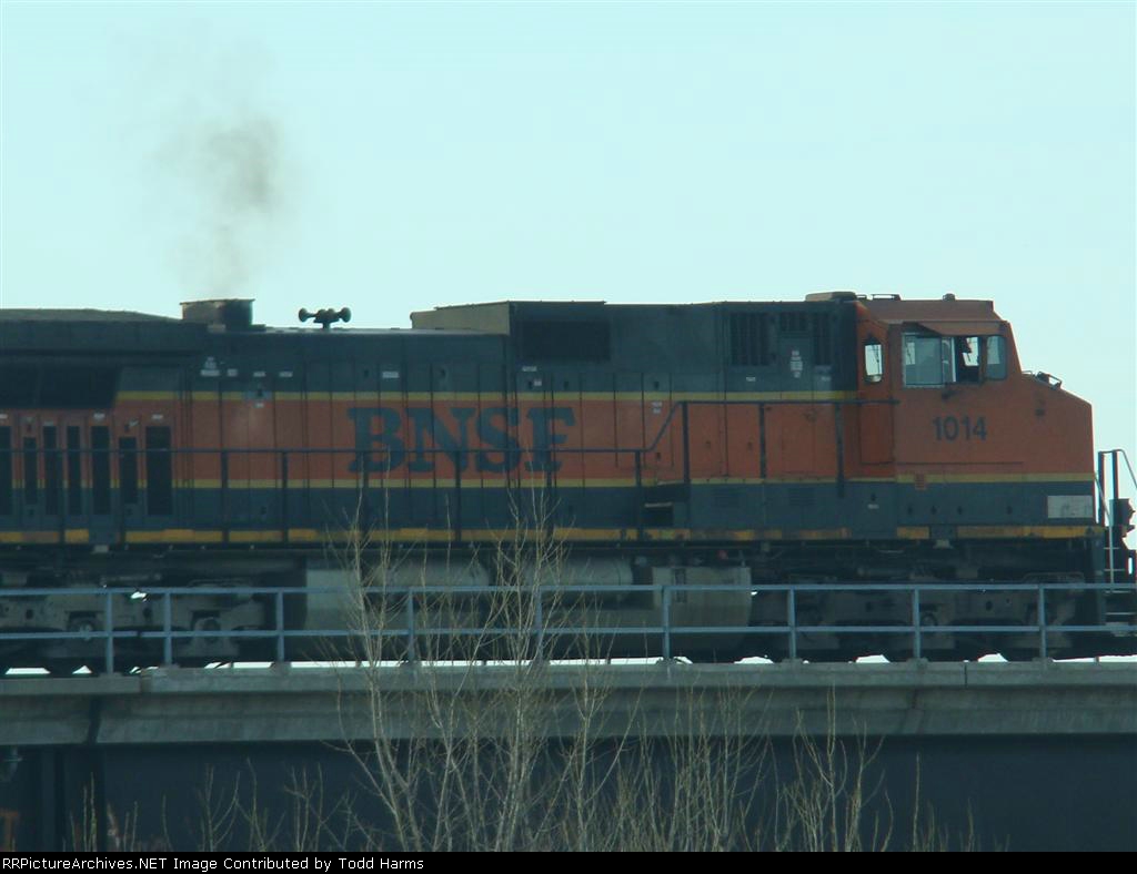 BNSF 1014